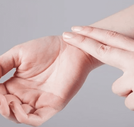 7 (Handige) Manieren Om Je Hartslag Te Meten - Dokter Fit